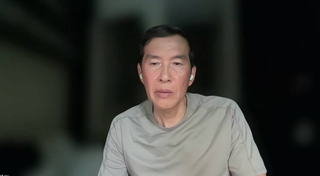 Michael Chee gave an online talk titled "How Data from Sleep Trackers Can Transform Our ...