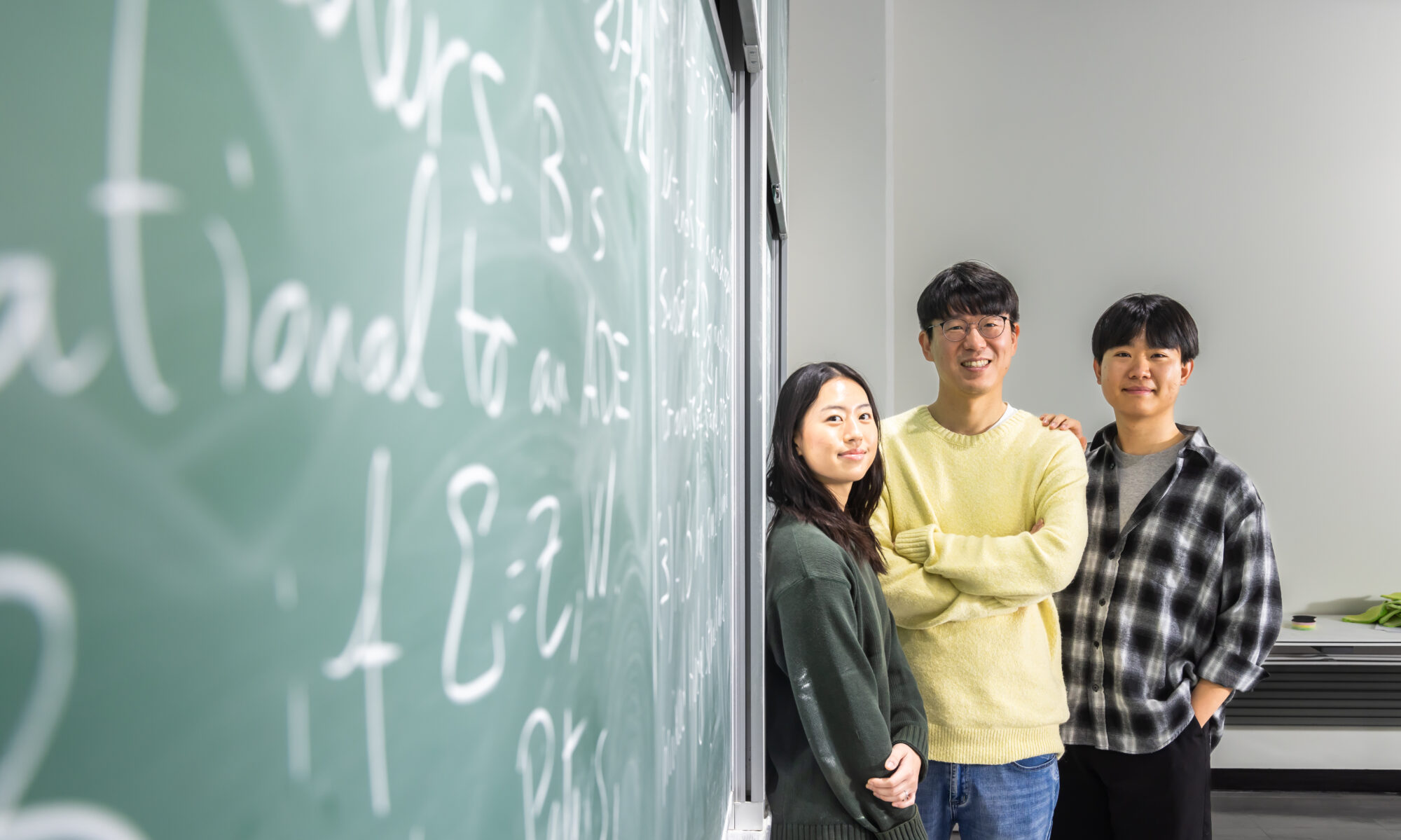 Dr. Yun Min Song delivered a talk at the 2024 PAGK Annual Meeting. 송윤민 ...